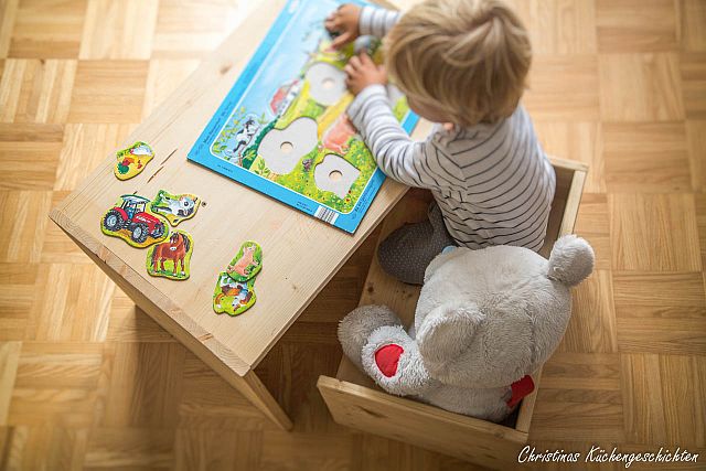 Sitzbank & Tisch für Kinder selber bauen – Berliner Hocker als Vorlage